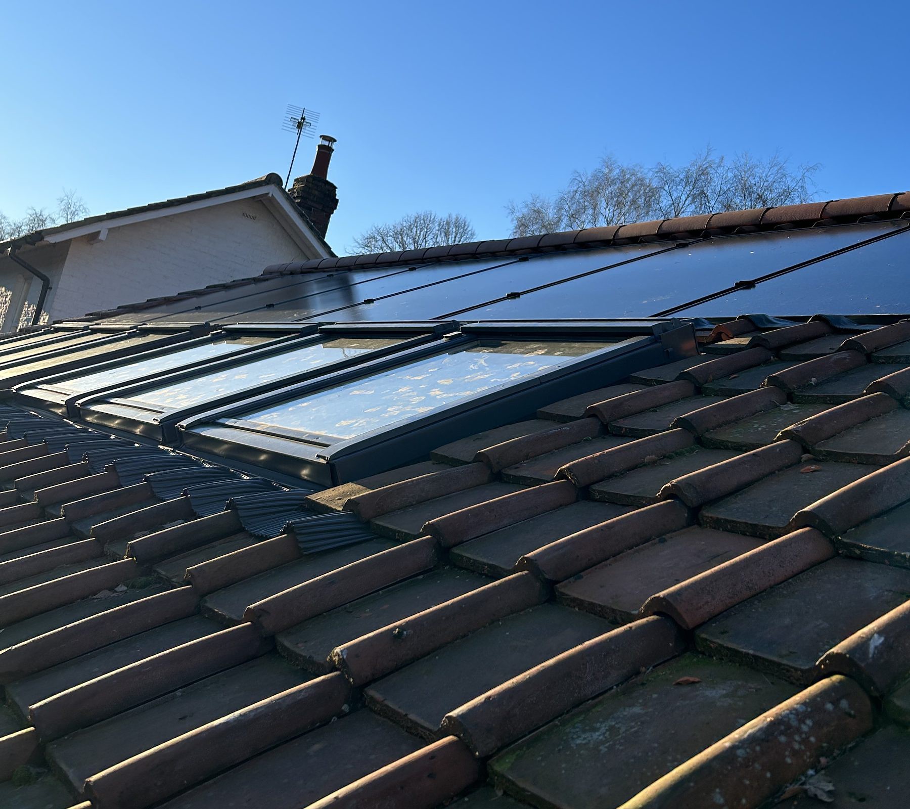 Solar Panel Installer - AEC Solar